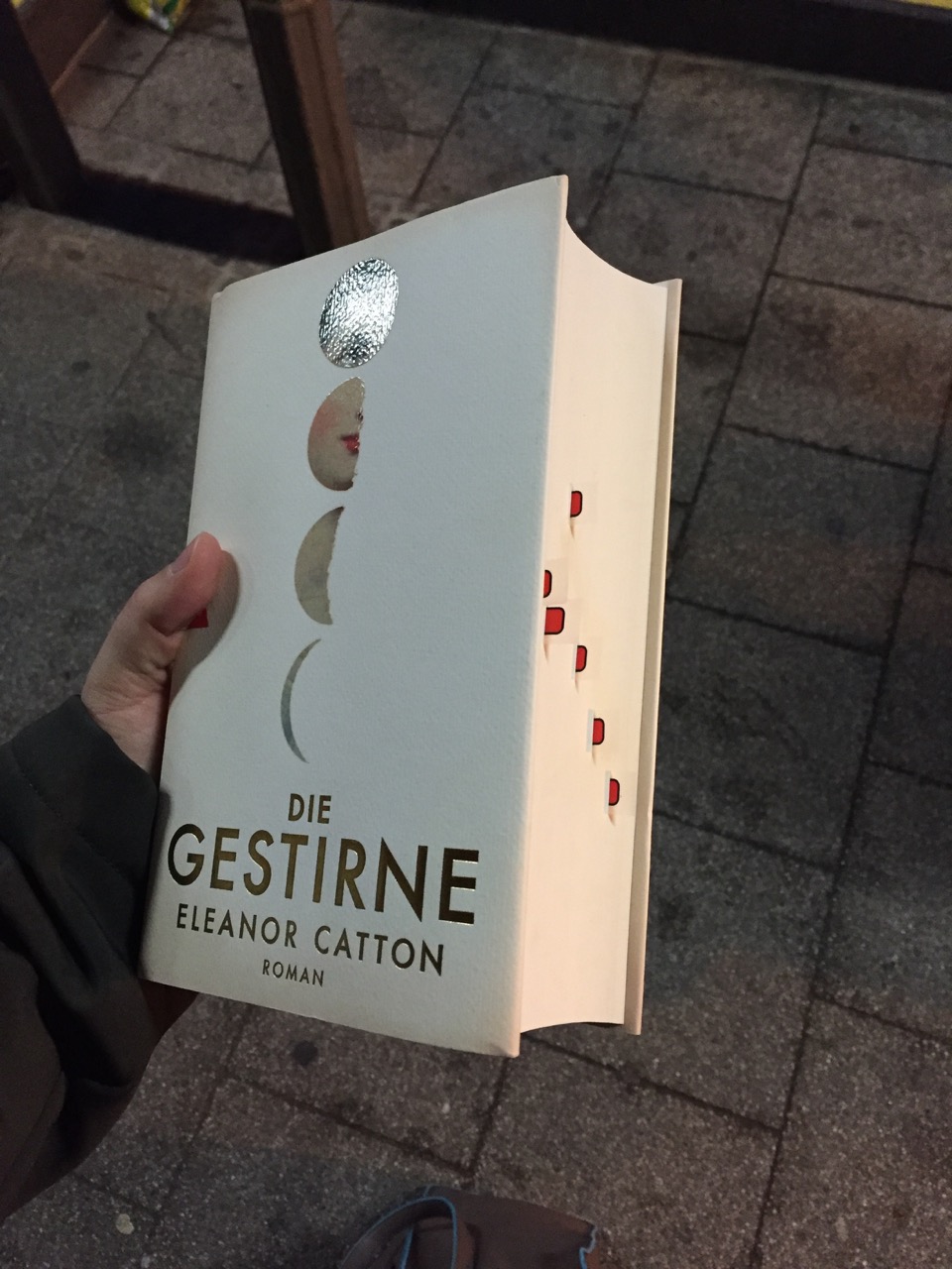 “Die Gestirne” von Eleanor Catton